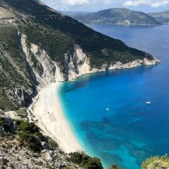 Hottest Greek islands in August - Weather info | 101 Holidays